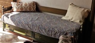 Materassi, strutture letto, poltroncine