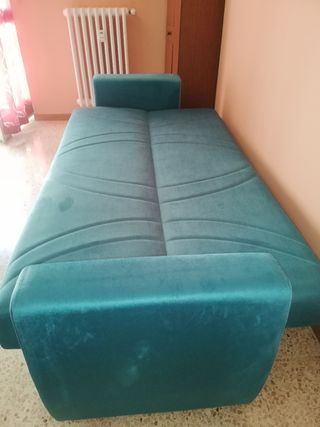 vendo divano letto comprato aprile 2022