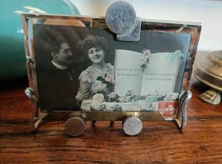 Porta foto vintage anni 50 in ferro e vetro 