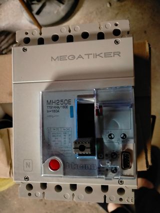 MEGATIKER BTICINO 160A