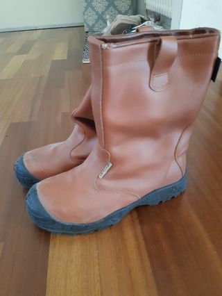 stivali antinfortunistici antipioggia