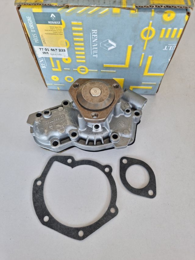 Bomba agua RENAULT 21.RENAULT TRAFIC de segunda mano por 50 EUR en ...