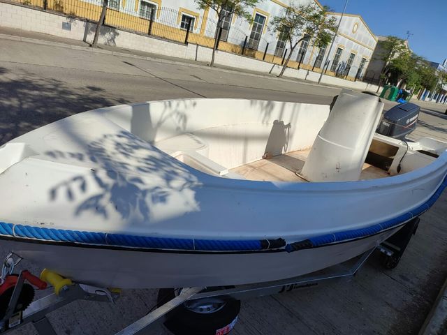 Embarcacion, bote,barco,casco con motor 5.40 de segunda mano por 7.000 ...