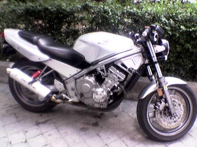 Honda CB1 400 1989 de segunda mano por 1.999 EUR en Madrid en WALLAPOP