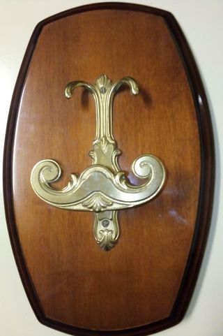 Appendiabiti a muro. 