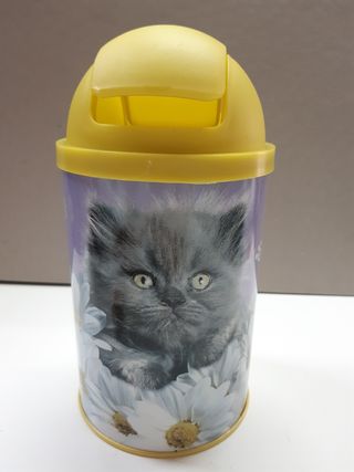 Butta carte da scrivania