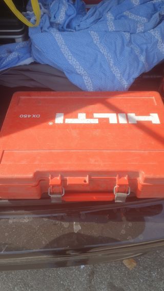 sparachiodi HILTI dx460