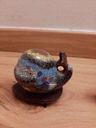 balena in ottone smaltato 