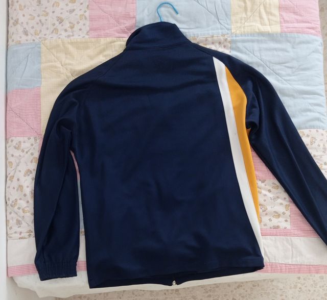 Chaqueta Uniforme La Salle De Segunda Mano Por 13 Eur En Sanlúcar De Barrameda En Wallapop