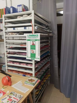espositore bristol dim 100x70