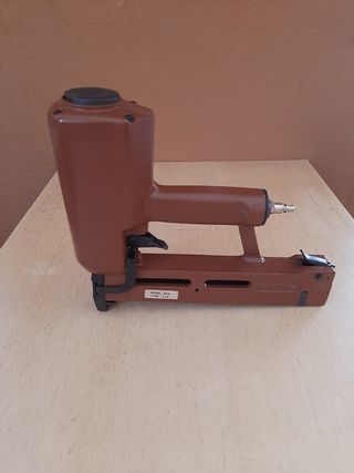 Chiodatrice ad aria compressa