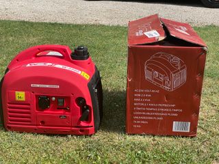 Vendo generatore a benzina da 2,2kWA