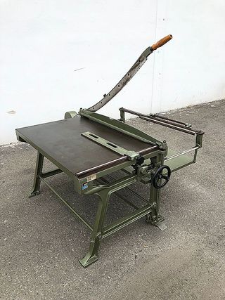 Taglierina per carta manuale