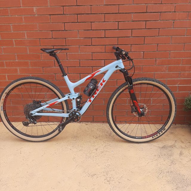 MTB TREK 29 de segunda mano por 2.000 EUR en Sant Sadurní d'Anoia en ...