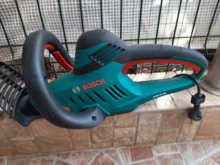 tagliasiepi elettrico Bosch