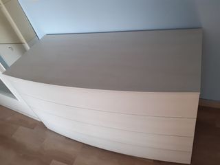 Cassettiera forma arrotondata