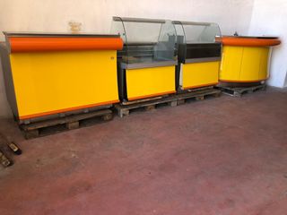 ARREDAMENTO PER ROSTICCERIA, PIZZERIA E TAVOLA 