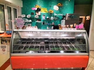 vetrina per gelateria 24 gusti