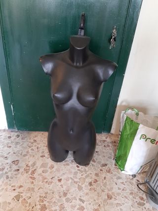 manichino donna  completo di piedistallo x4