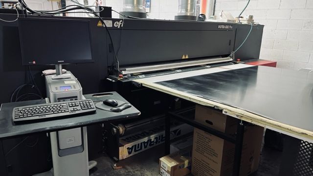 Impresora de rótulos y graficos EFI Vutek QS2 Pro de segunda mano por ...