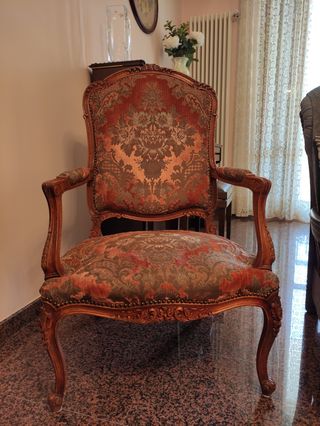 Poltrona stile antico