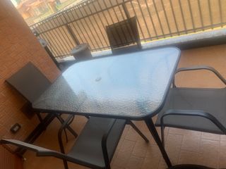 Tavolo con 4 sedie per esterno