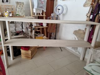 mobile espositore o tavolo