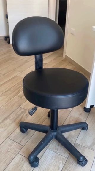 Sgabello estetica