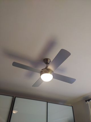 Ventilatore da soffitto con luce
