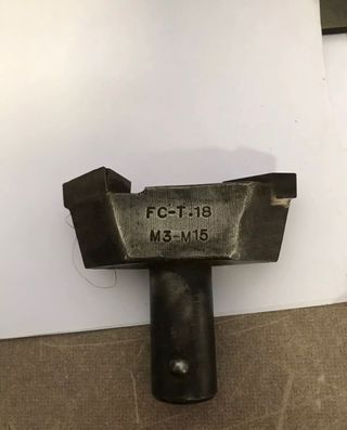 UTENSILE INSERTO TORNIO  SGROSSATORE