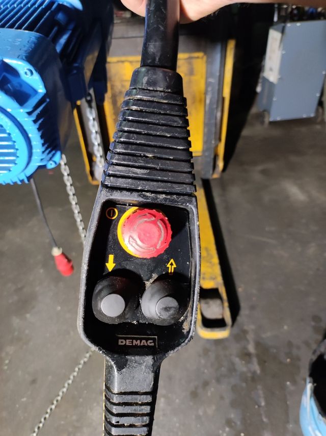 Polipasto DEMAG 60Metros de segunda mano por 900 EUR en Viladecans en WALLAPOP