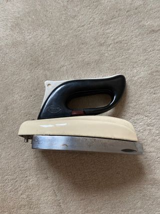 Ferro da stiro d’epoca 