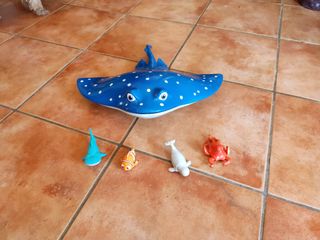 Juguete Maestro Raya. Buscando a Nemo. de segunda mano por 10 EUR en ...