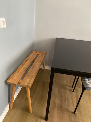 Banco de modera de IKEA 