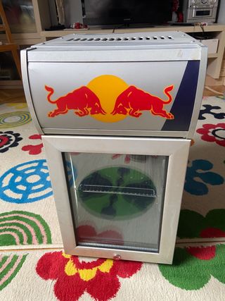 Frigorífico o nevera de Red Bull para bar de segunda mano por 190 EUR ...
