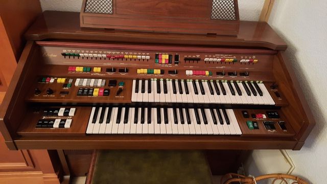 YAMAHA ELECTONE C-605 de segunda mano por 420 EUR en Madrid en WALLAPOP