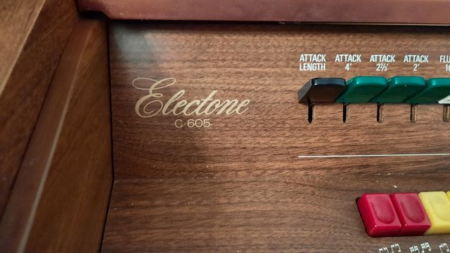 YAMAHA ELECTONE C-605 de segunda mano por 420 EUR en Madrid en WALLAPOP