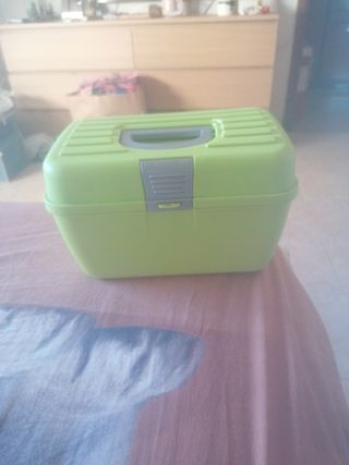 beauty case in plastica