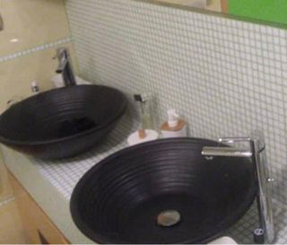 Lavabo sospesi in grès