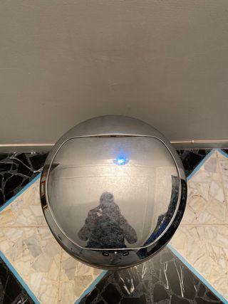 Contenitore per rifiuti a batteria 