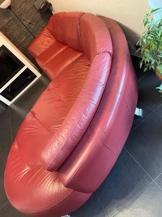 Divano a forma di goccia in pelle rossa