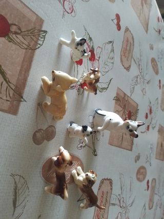 7 statuine di gattini e cagnolini