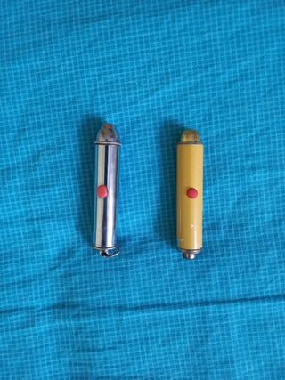 ✅puntatori laser rosso 3 cadauno, entrambi 5 euro