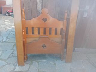 lettino in legno massello