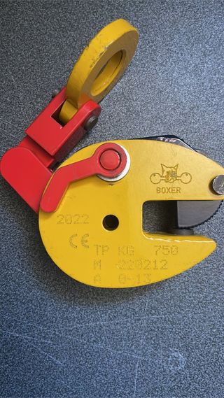 Pinza afferra lamiera