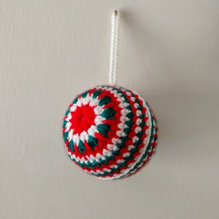 Pallina di Natale realizzata a mano 