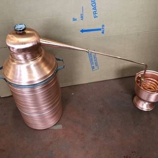Alambicco distillatore, da 30 litri in rame a serp