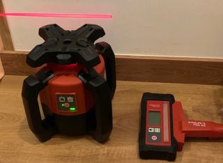 Hilti PR 2-HS A12 láser rotativo de segunda mano por 550 EUR en Murcia ...