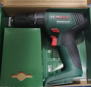 trapano avvitatore a percussione Bosch 18V