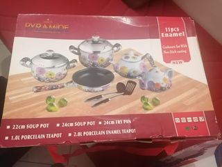 Set di pentole